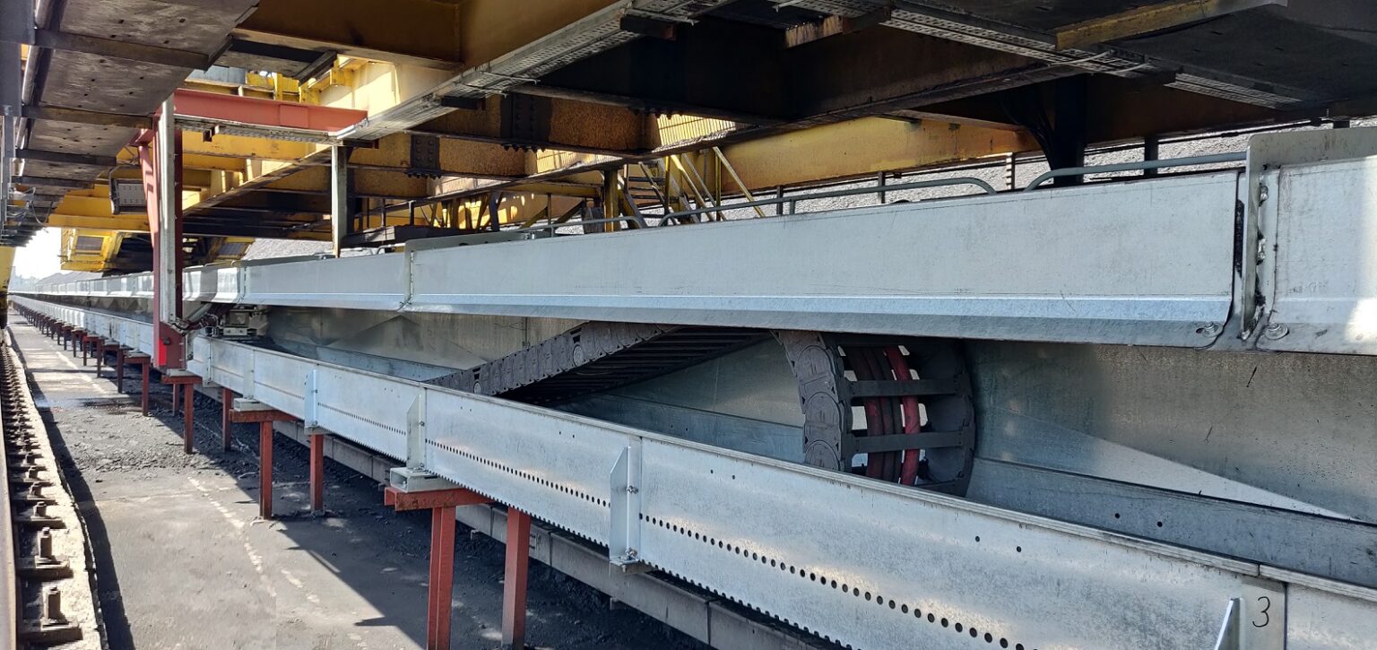 Achieving a World Record with a 670m Long Travel Using the Reliable ...